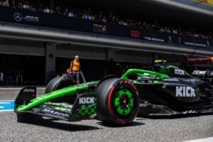 F1: Bortoleto criticizes Hamilton for dangerous maneuver in Belgium GP ...